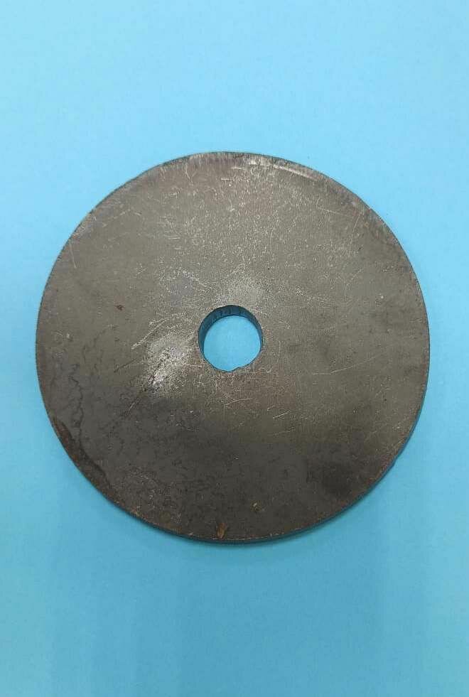 Заглушка стальная d:106х4мм плоская, с внутренним отверстием 15мм - 4шт