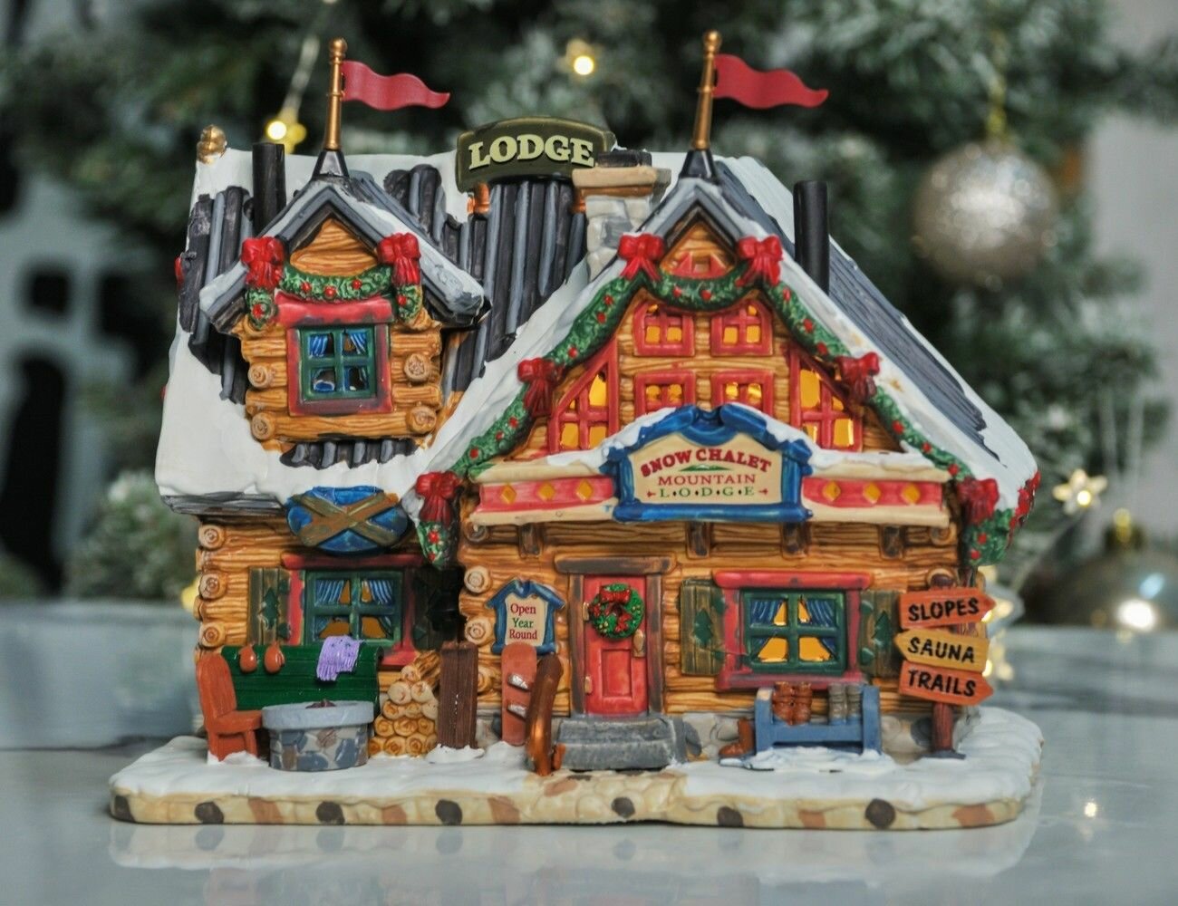 Домик 'Отдых лыжников', свет, 17х20х12 см, батарейки, Лемакс (Lemax) 75201-lemax