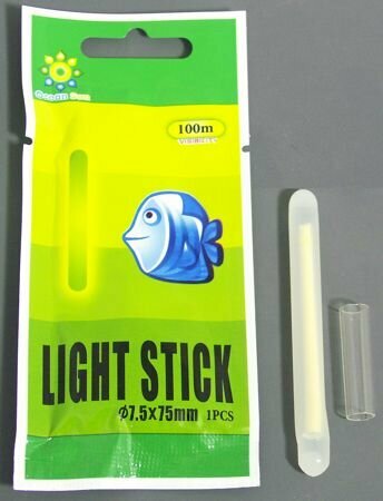 Светлячок рыболовный Ocean Sun зеленый диаметр 7.5 мм длина 75 мм видимость 100 м длительность 8 часов