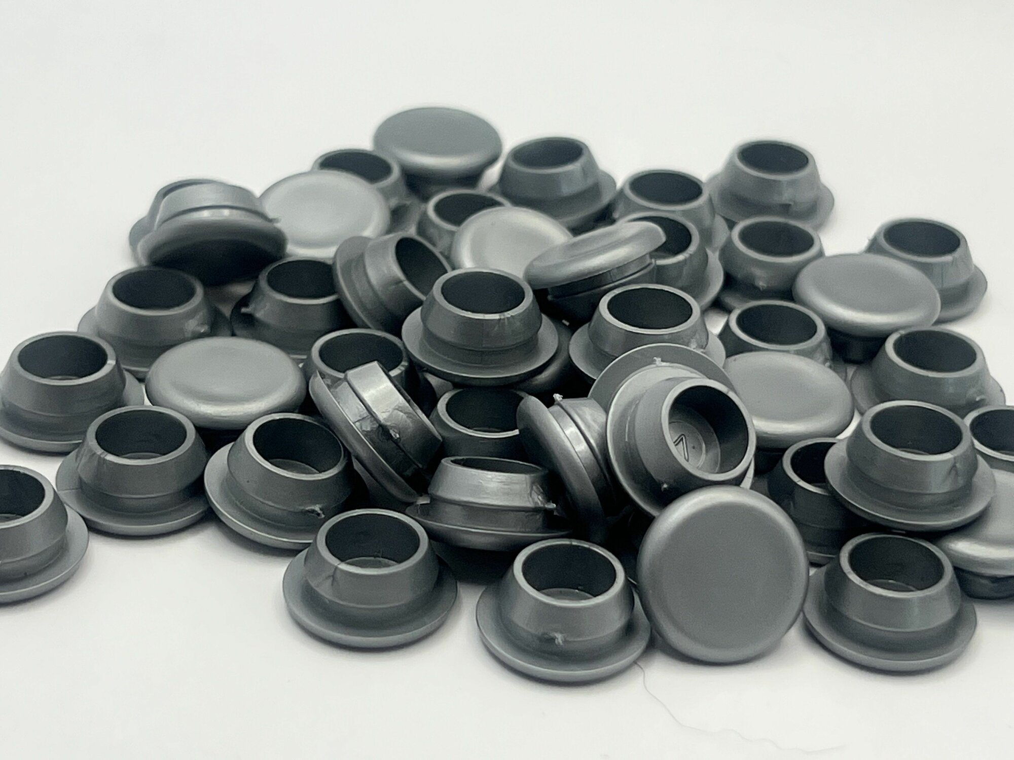 Alutech, Заглушка ПВХ PP12, 313011108, серебристый металлик, 12 мм, 50 шт.