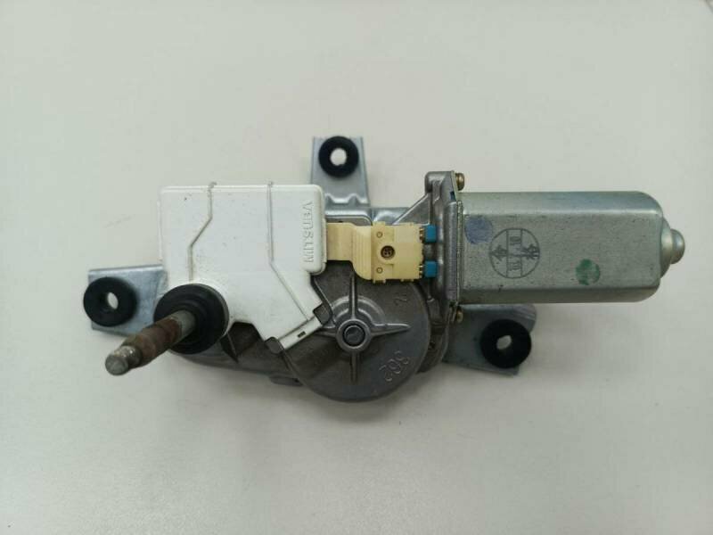 Моторчик стеклоочистителя задний Toyota Corolla E120 2001-2007