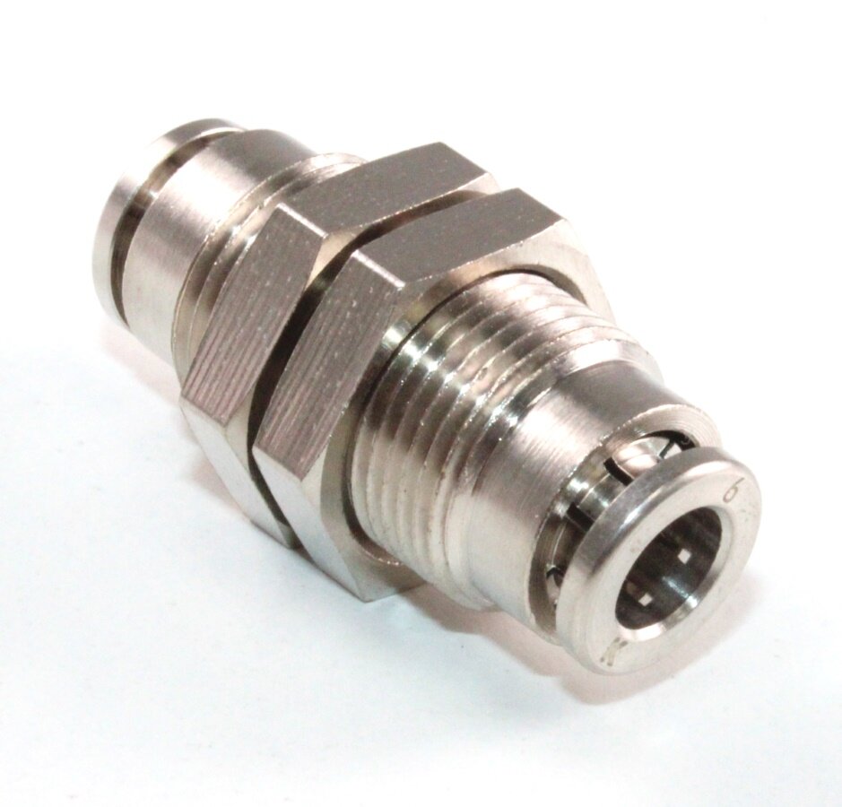 R6590 6, Проходник цанга, Camozzi