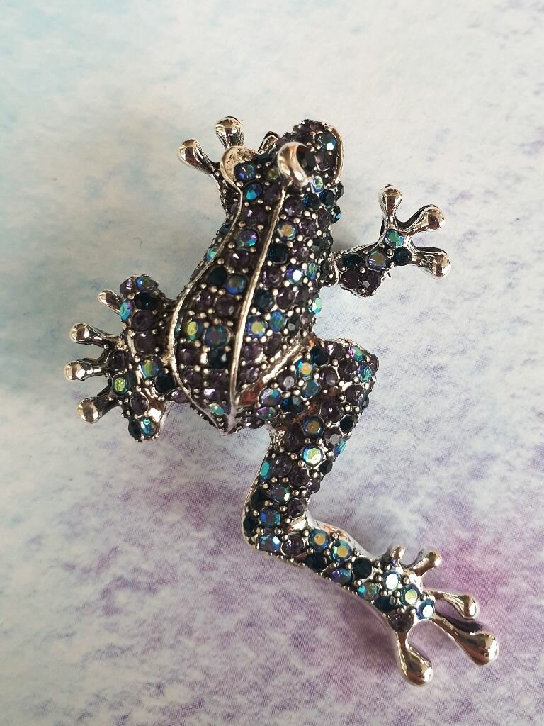 Брошь, стекло