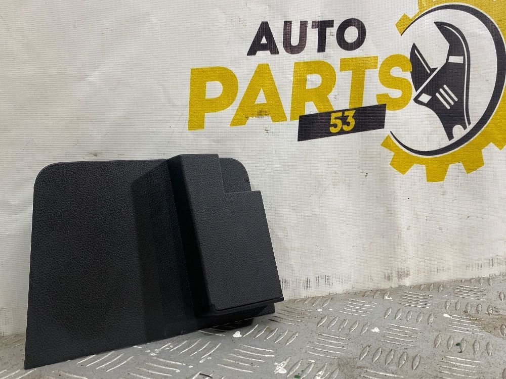 Накладка панели Skoda Rapid 5JB857367A Б/У с пробегом