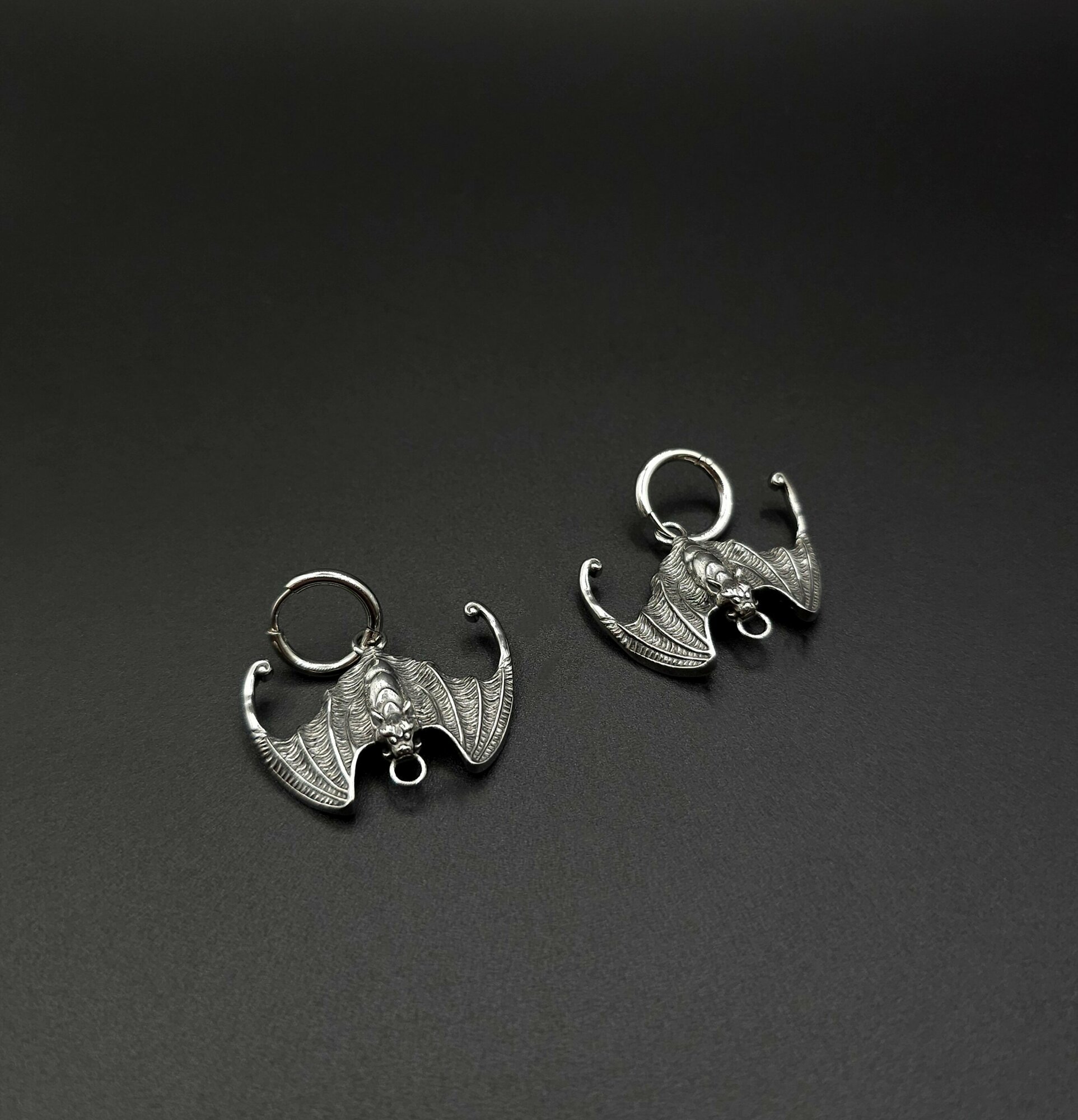 Моносерьга кафф, славянский оберег