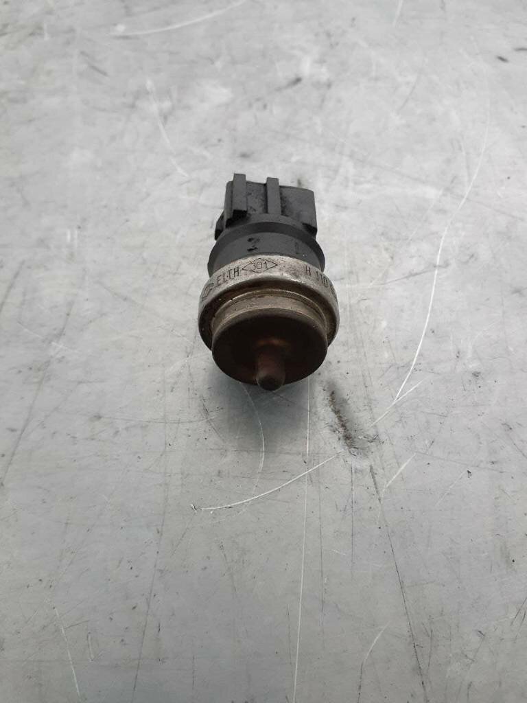 Датчик температуры в выпускном коллекторе Renault Modus 2004 7700105087