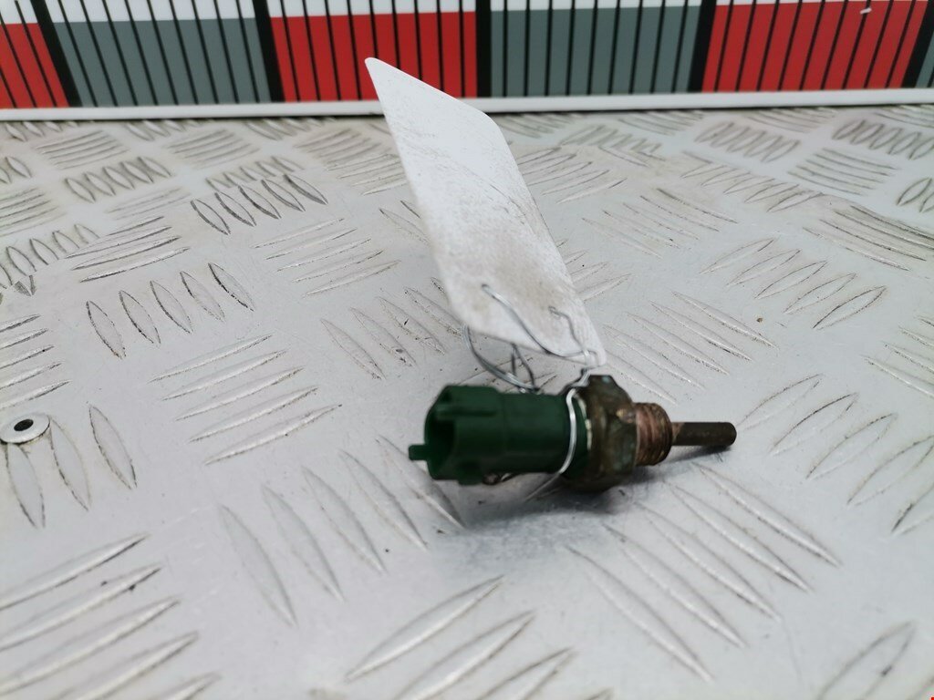 Датчик температуры охлаждающей жидкости Opel Insignia 1 55566146 арт. 1964688