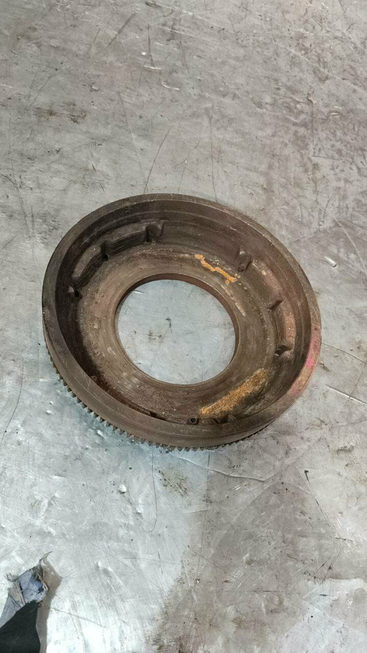 Маховик Volkswagen Golf 4 1998 027105273D