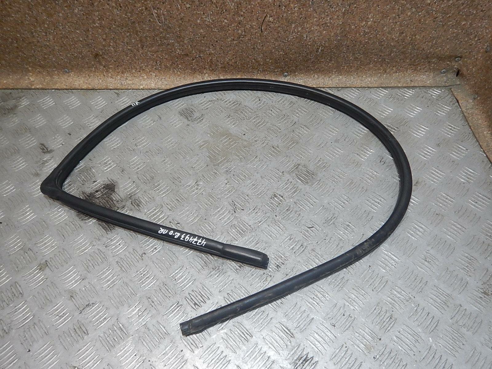 Б/У Уплотнитель проема двери передней правой, KIA (Киа)-RIO (00-05) KIA RIO (00-05) Без видимых повреждений. 477493 Hyun...