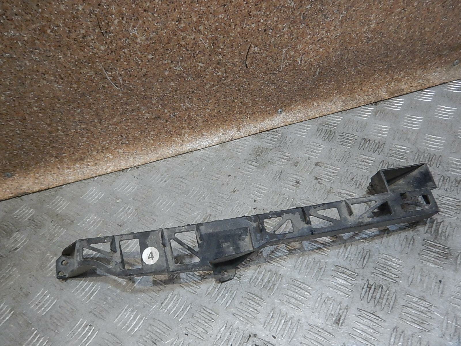 Б/У Кронштейн фары правой, Mazda (Мазда)-3 (BK) (02-09) MAZDA 3 (BK) (02-09) Без видимых повреждений. 445912 MAZDA арт. ...