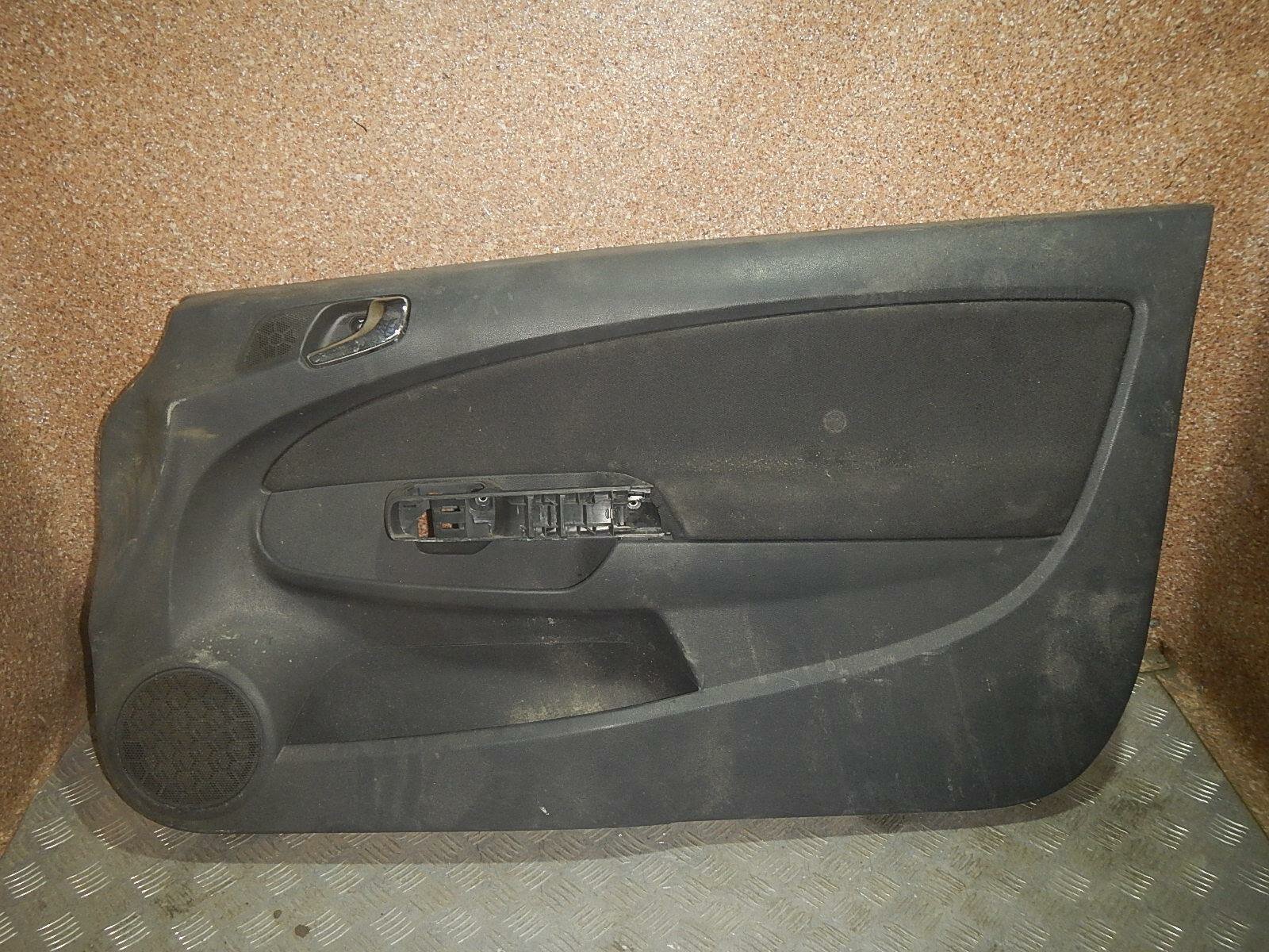 Б/У Обшивка двери передней правой, Opel (Опель)-CORSA D (06-) OPEL CORSA D (06-) 3 двери. Трещина 8 см. в нижней части. 3...