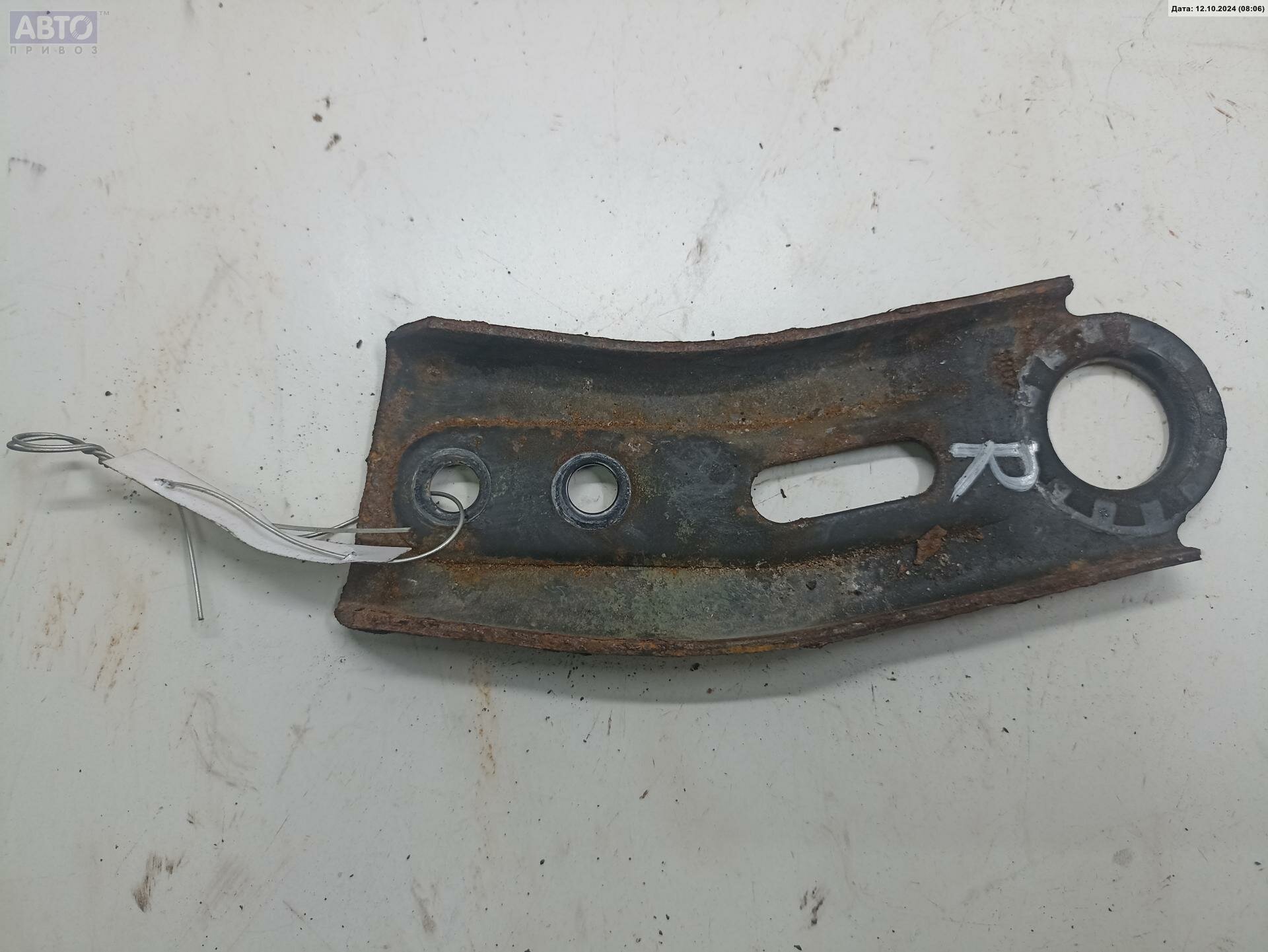 Кронштейн радиатора Opel Tigra B (2004-2009)