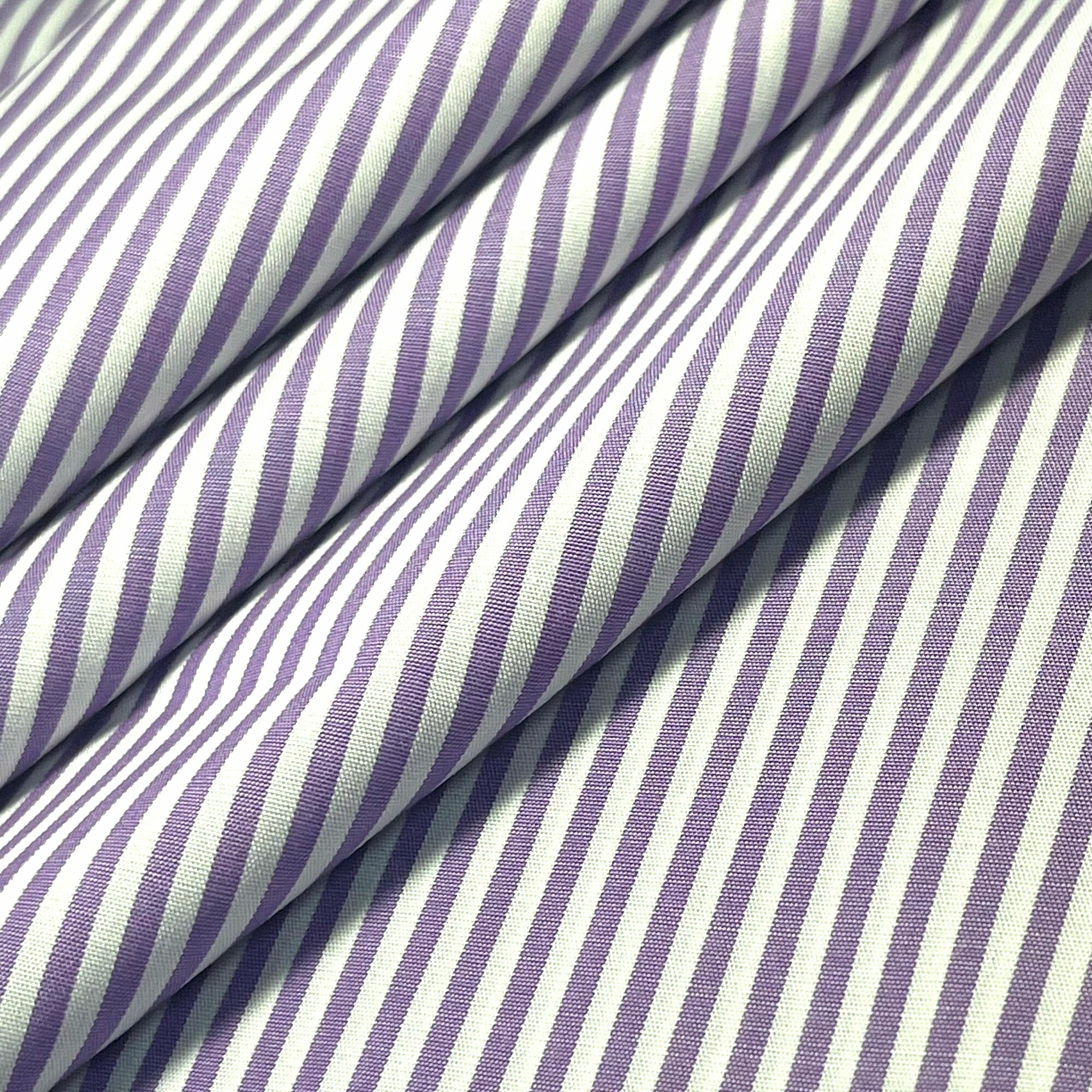 Ткань Сорочечная. Состав х/б 80% эластан 10% п/э 10%. Ширина 150см. Италия. На отрез.