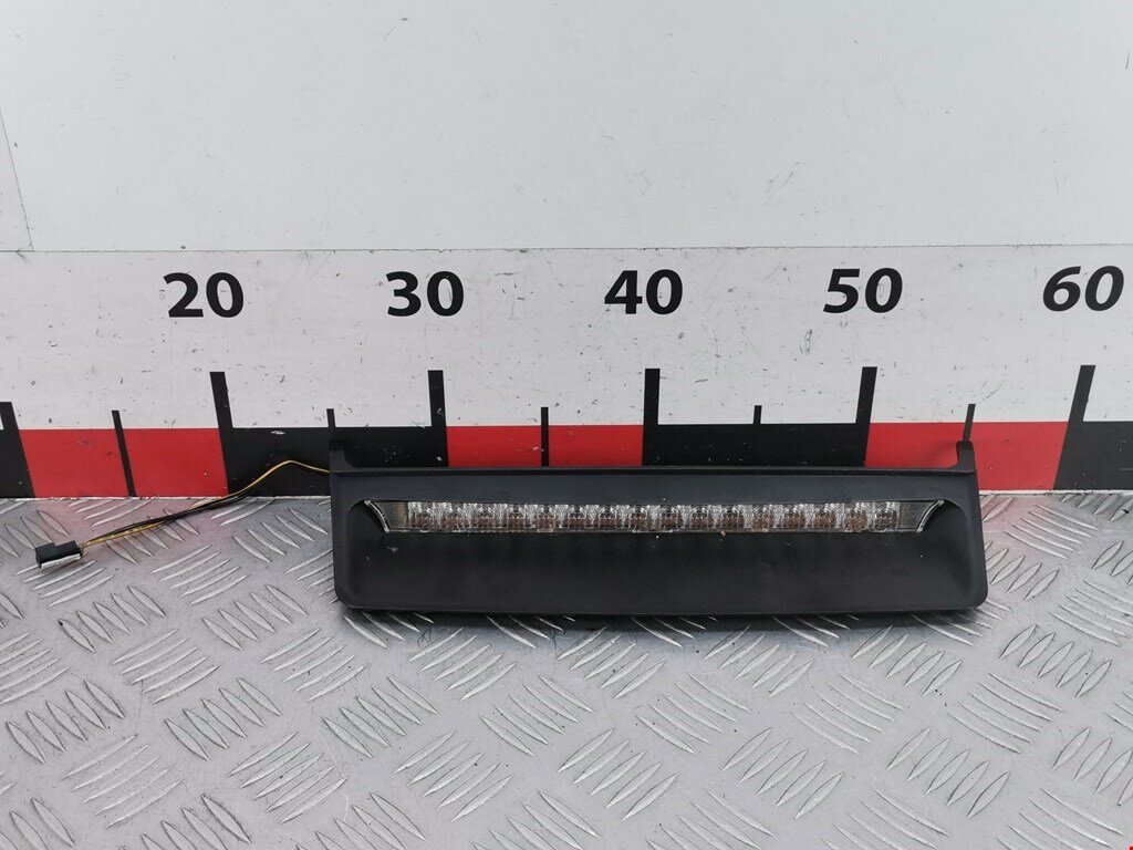 Фонарь дополнительный тормозной (стоп-сигнал) Opel Astra G 93175526 арт. 1875631