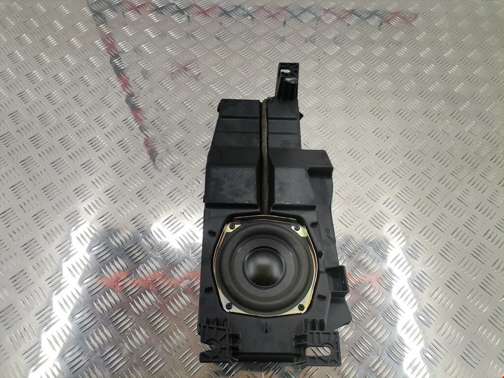 Сабвуфер Chevrolet Tahoe (GMT900) 15902129 арт. 1408808