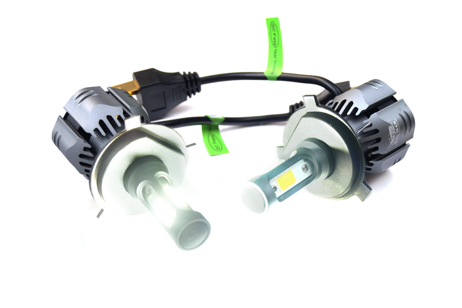 Светодиодные лампы A6 Sal-Man с вентилятором 40W 6000K H4 для ВАЗ 2101-2107, 2108-21099, 2113-2115, Лада 4х4, Нива Легенд, Гранта, Ларгус