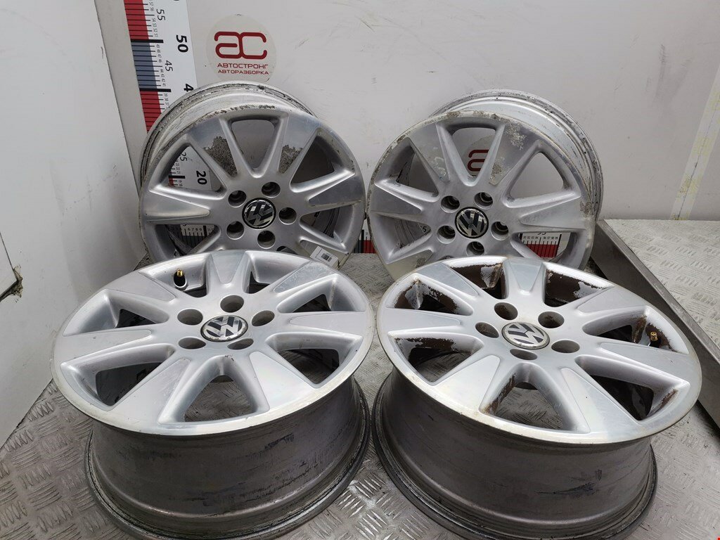 Диск литой Volkswagen Passat 6 3C0601025AE арт. 2182487