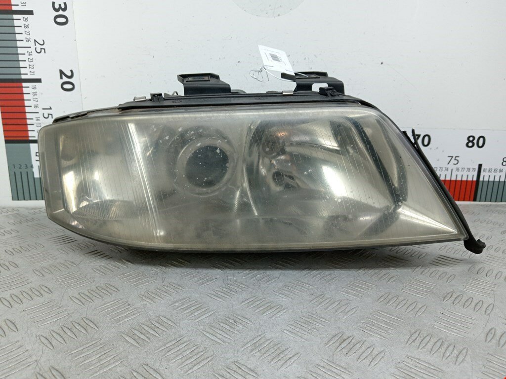 Фара правая Audi A6 C5 4B0941030M арт. 2188292