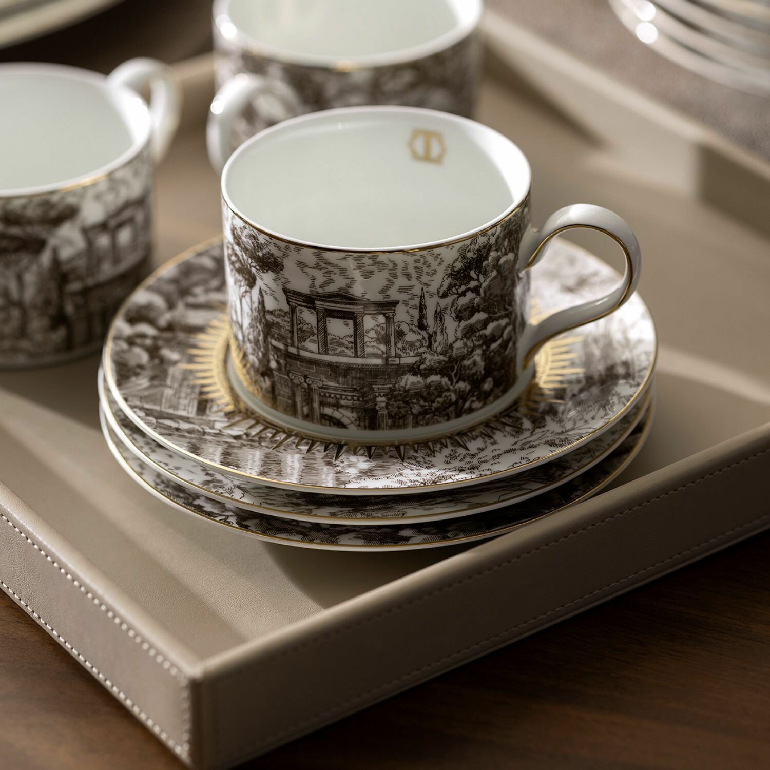 Togas Чайная пара - чашка с блюдцем "Олимпия" фарфор, позолота, с авторским орнаментом, 200 мл, 2 предмета