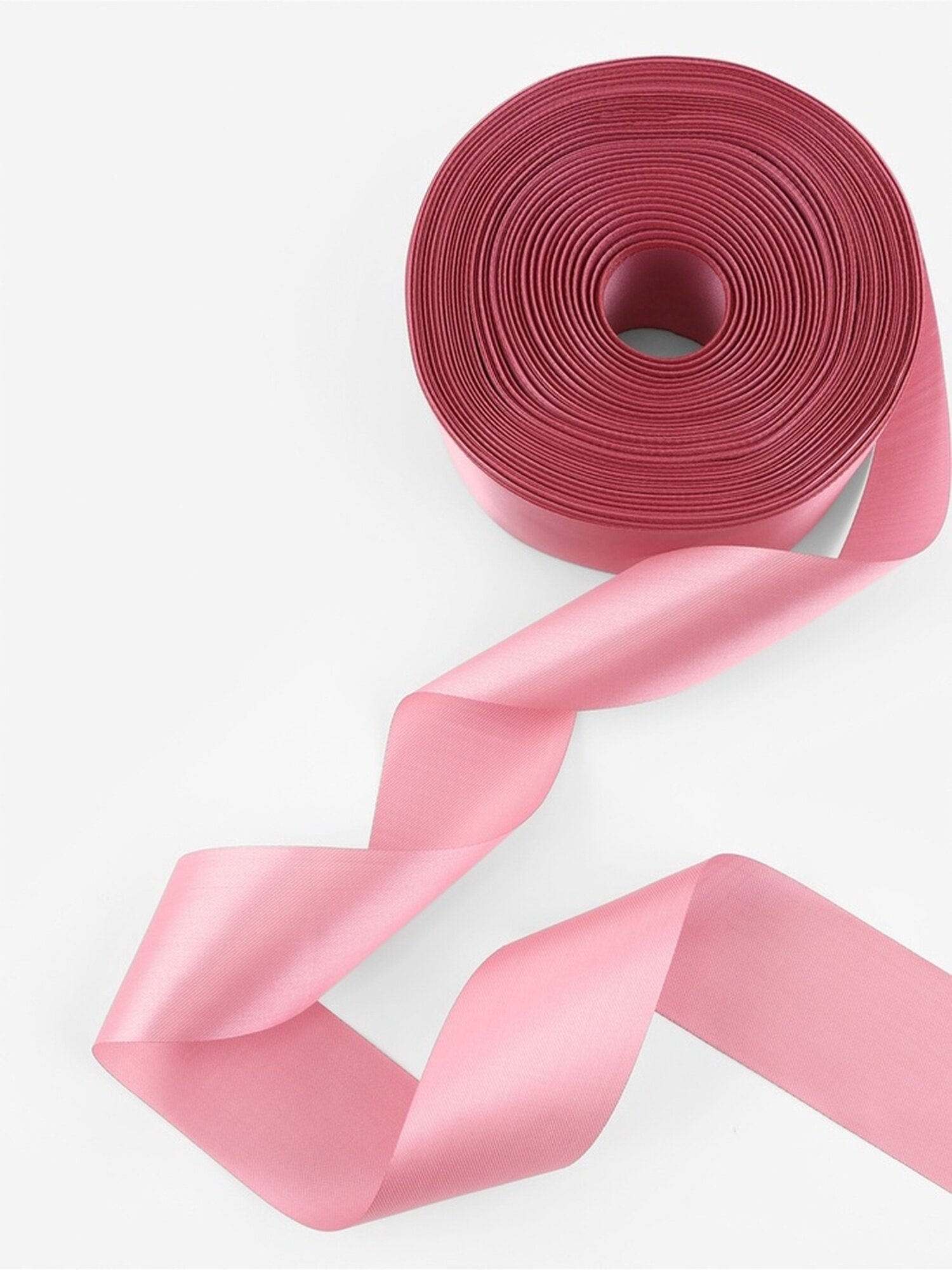 Атласная лента Сима-ленд, 50 мм x 100 ± 5 м, лавандовая, полиэстер