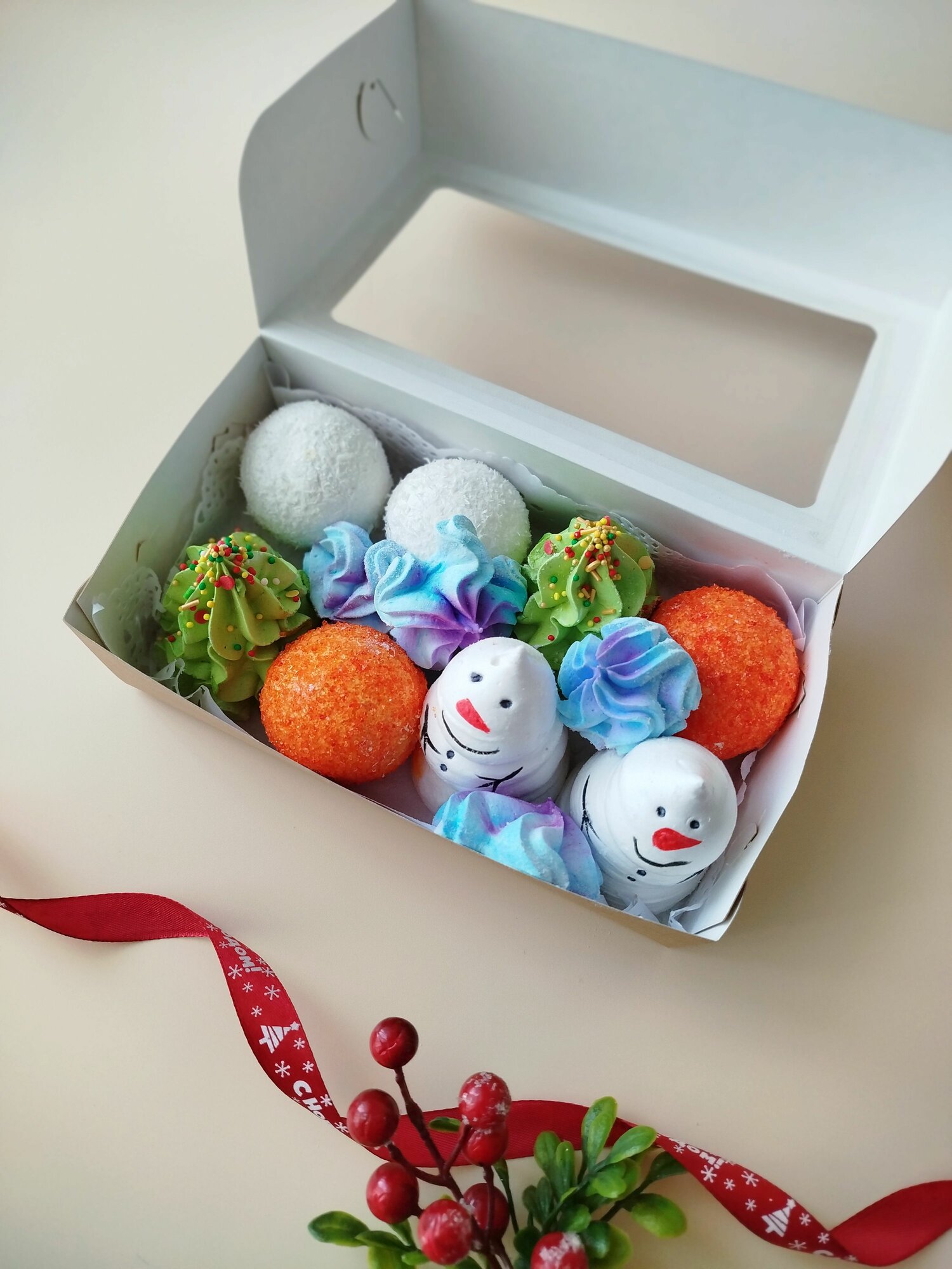 Новогодний подарок, зефир ручной работы в коробке 19 на 11 см