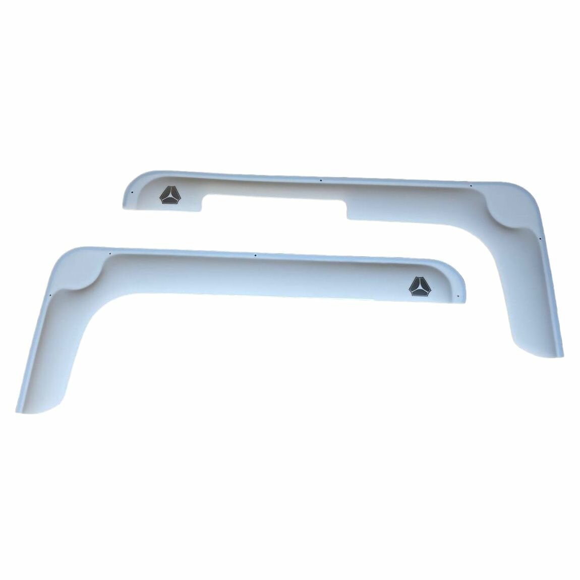 Дефлектор двери (ветровики) с лого на Sitrak "Короткие", Белые