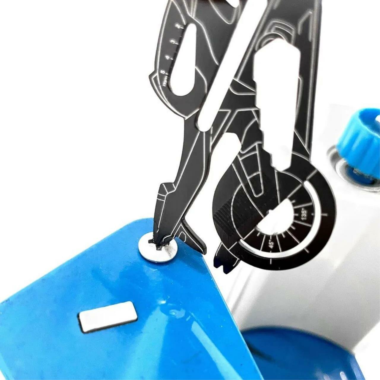 Брелок-мультитул Просто Полезно 18 в 1