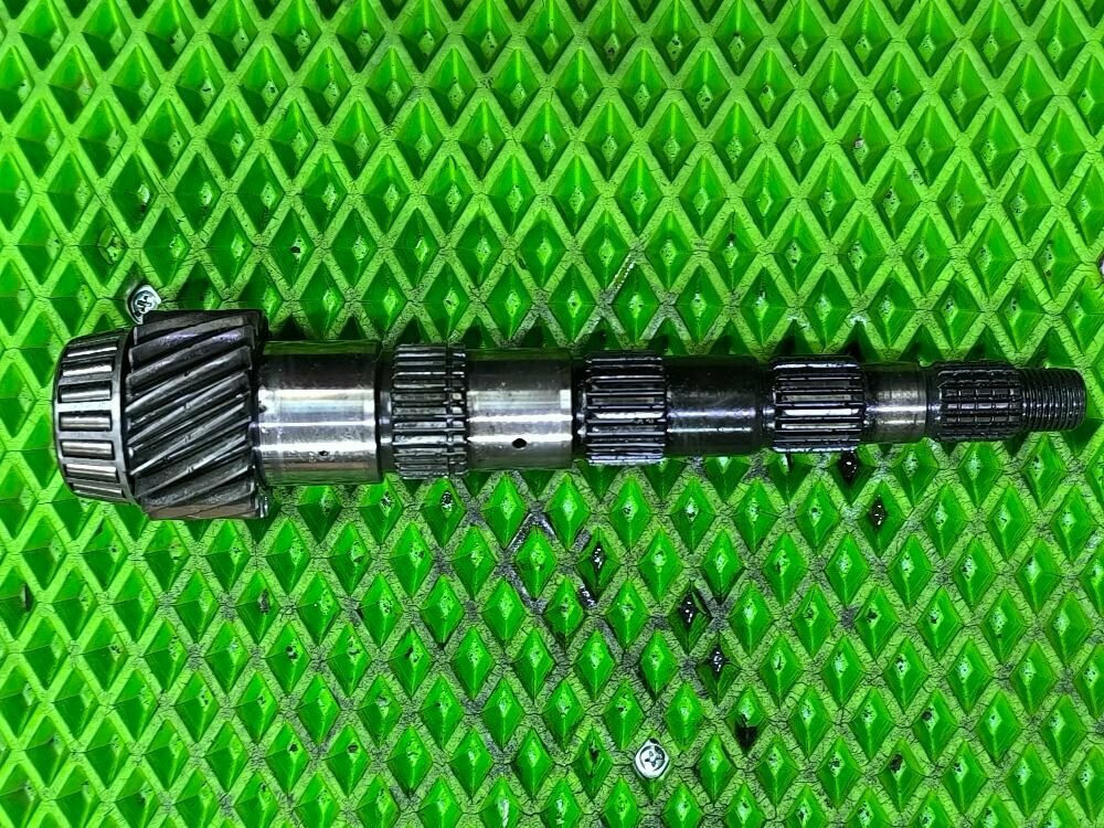 вторичный вал Шевроле Авео 1,2 16кл 96659301