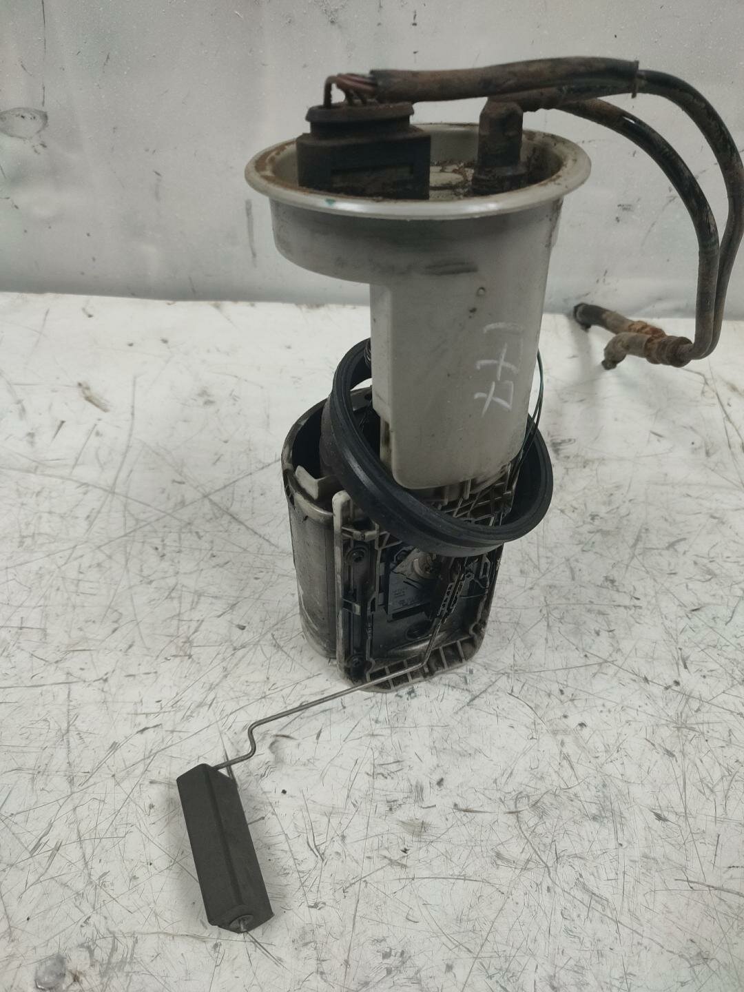 Насос топливный в бак Volkswagen Passat B5 рест. (2000 - 2005) 3B0919050B