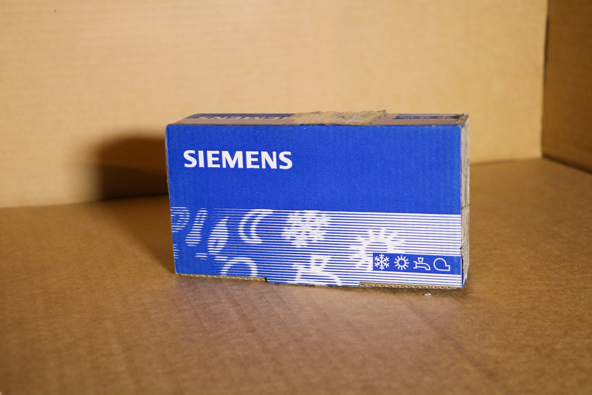 Датчик температуры Siemens QAC3161, для систем вентиляции, наружный, PT1000, IP65