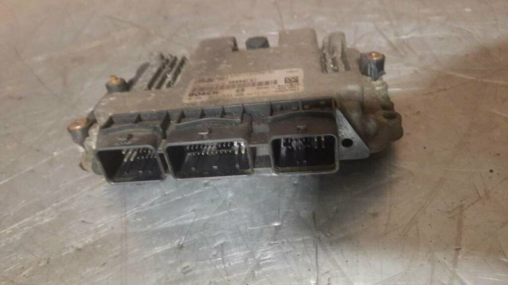 Блок управления двигателем Mazda 3 2005 0281011534