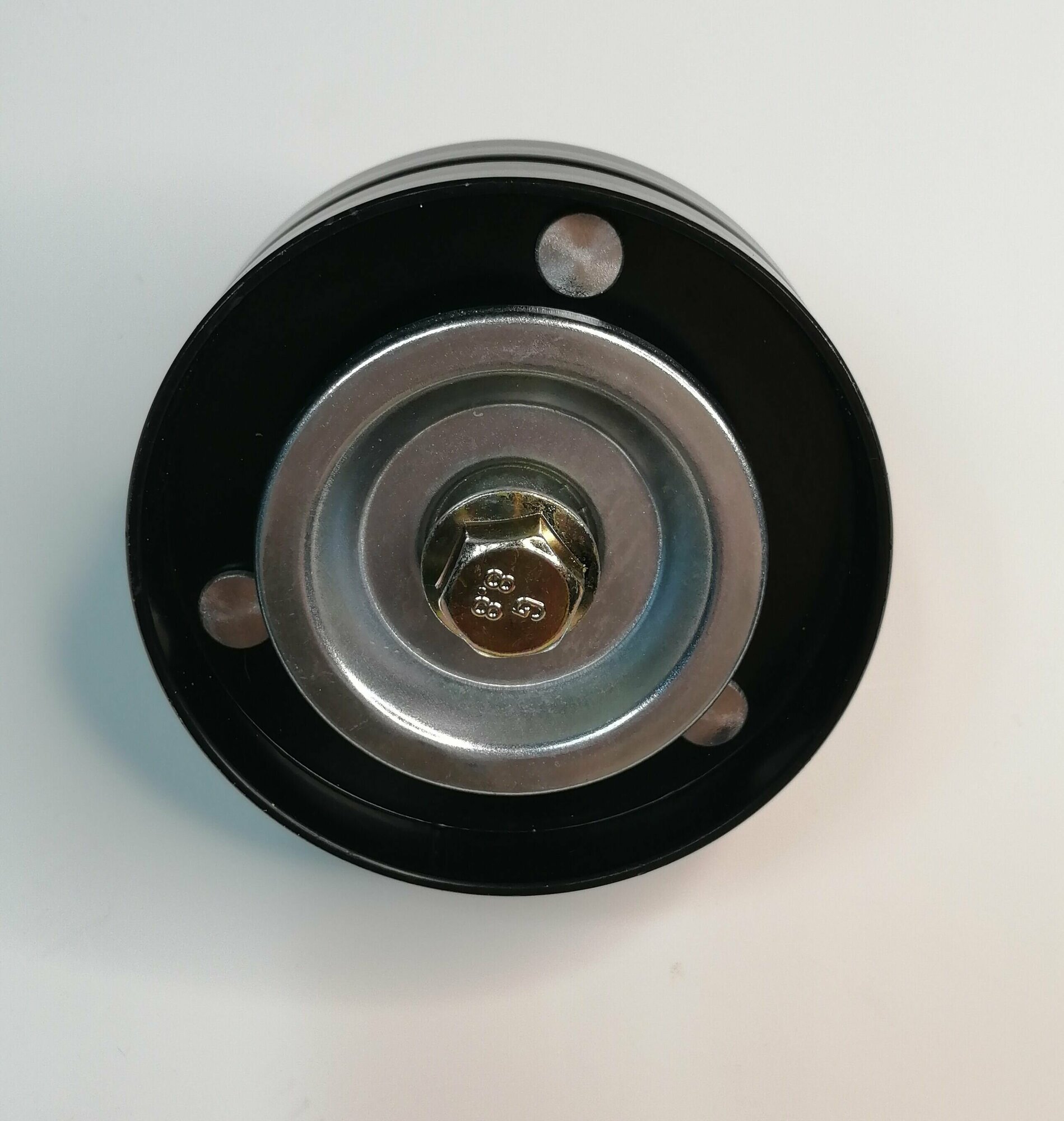 Ролик обводной генератора Chery Amulet [1.6 8V 5MT лифтбэк] A118111210BA