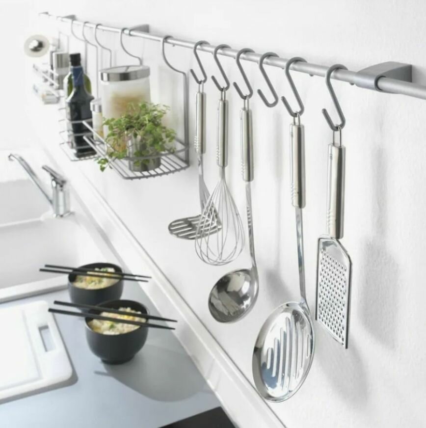 Рейлинг для кухни, модерн, размер 120 см, 5 крючков, 3 держателя, Хром.