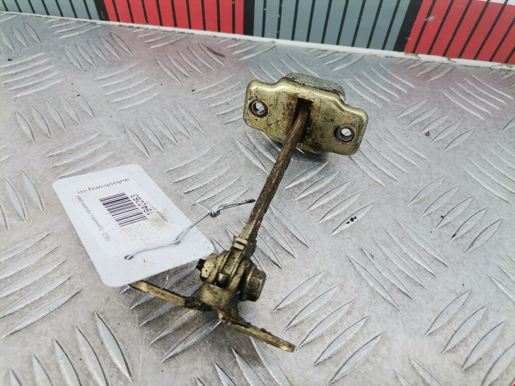 Ограничитель открывания двери задней Volkswagen Golf 3 1H4839249 арт. 1940263