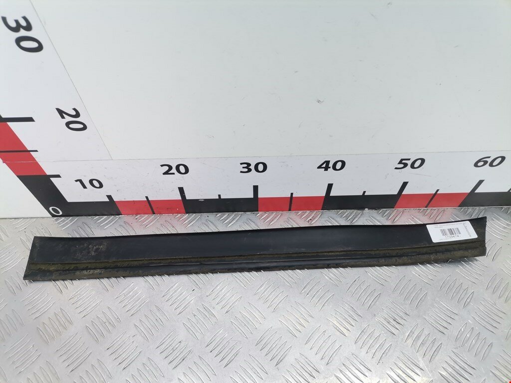 Накладка (молдинг) двери задней левой Opel Frontera A арт. 1709474