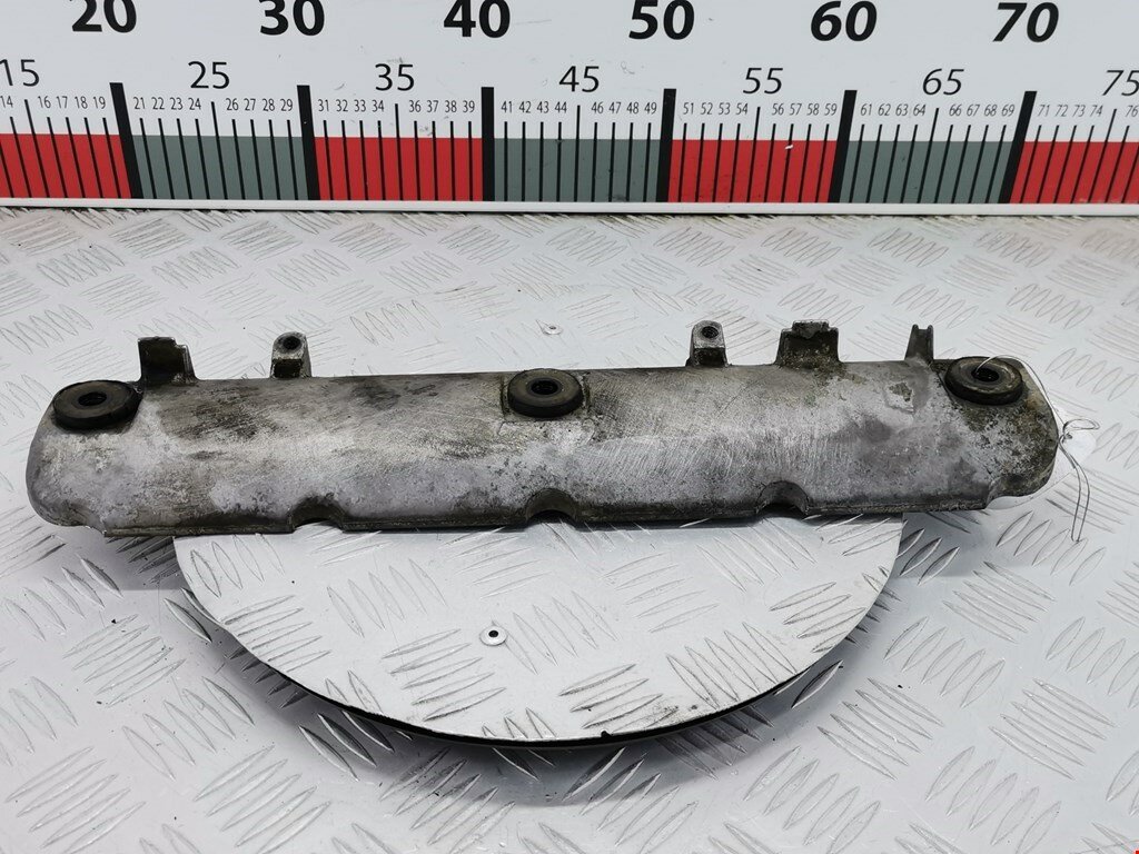 Крышка клапанная Renault Megane 2 93183153 арт. 2038856