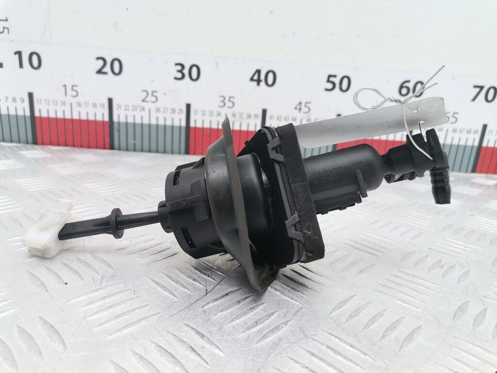 Цилиндр сцепления главный Ford Kuga 1 1863550 арт. 1839801