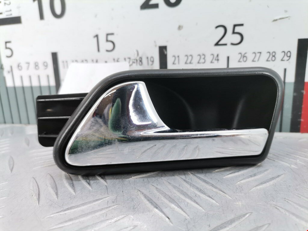 Ручка двери внутренняя задняя левая Volkswagen Touran 1 1T0839113B арт. 1993790