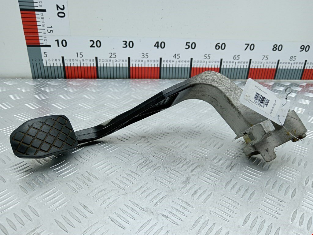 Педаль сцепления Volkswagen Passat 5 GP 8D1721316K арт. 1808558