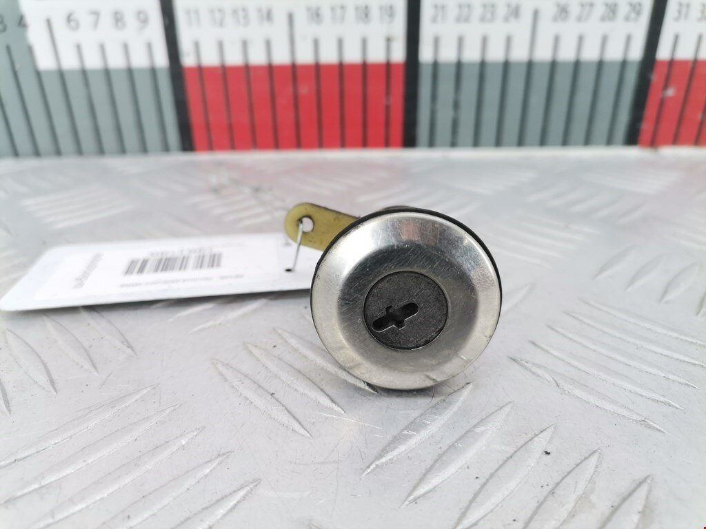 Личинка дверного замка Peugeot Partner 1 9170J4 арт. 1961186