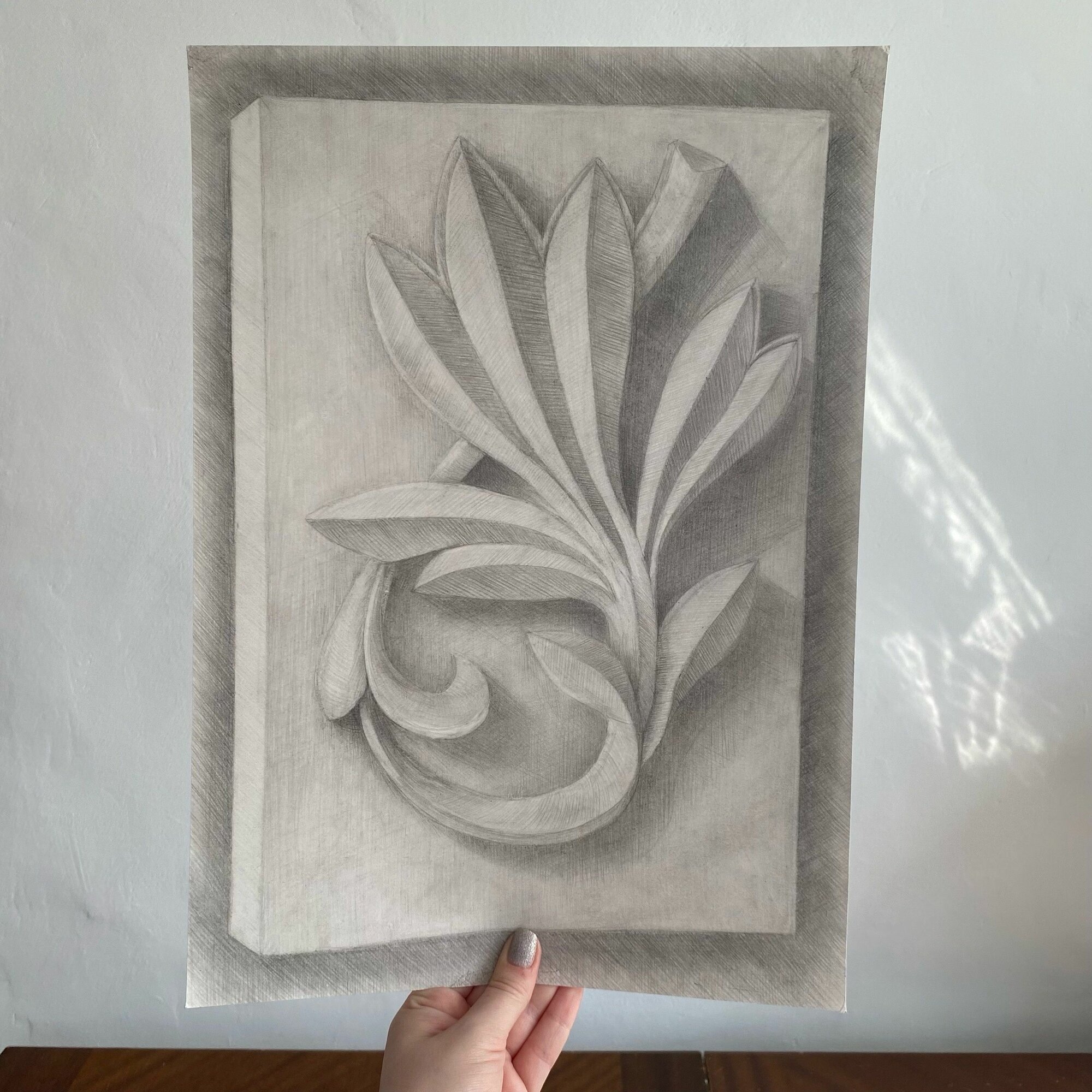 Картина черно-белая А3 на бумаге 29 x 42 см гипсовая розетка / Рисунок вензеля