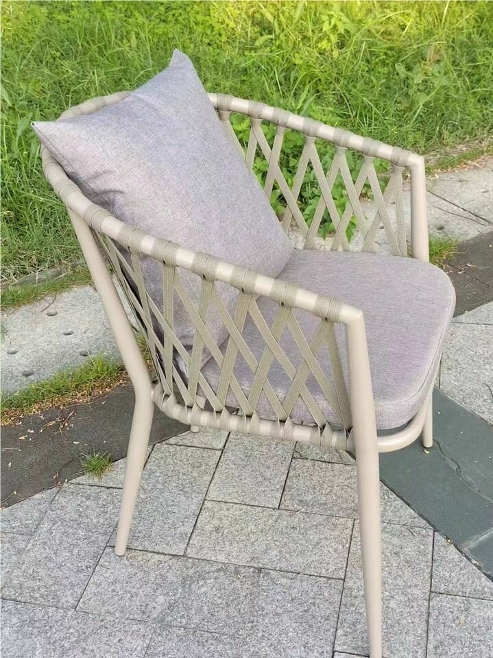 Садовое кресло