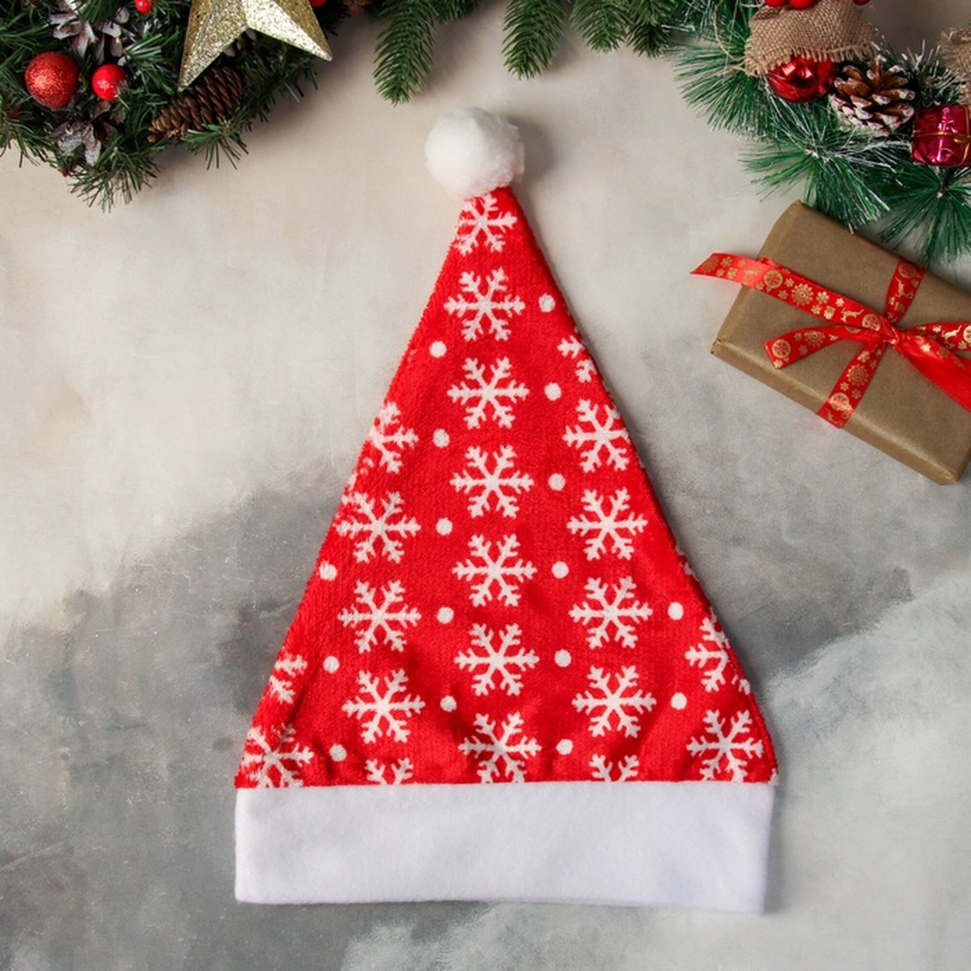 Колпак Зимнее волшебство «Снежинки в горохе», текстиль, 28x37 см