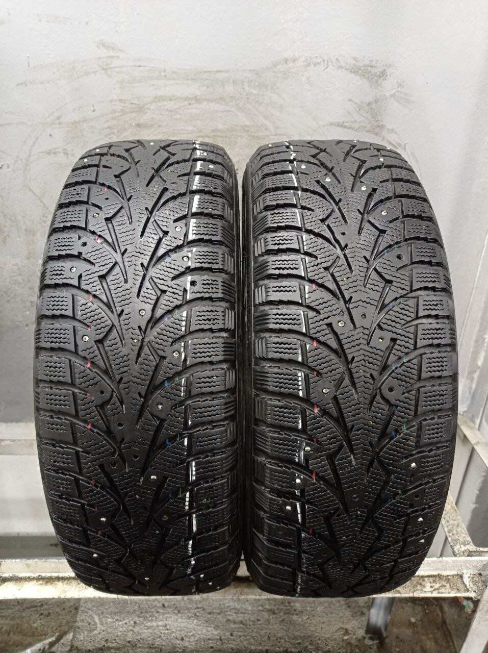 Зимние БУ шины шипованные TOYO Observe G3-Ice 195/65 R15 30.0% износ PT0005440 TOYOOG3I19565R15ZB2017