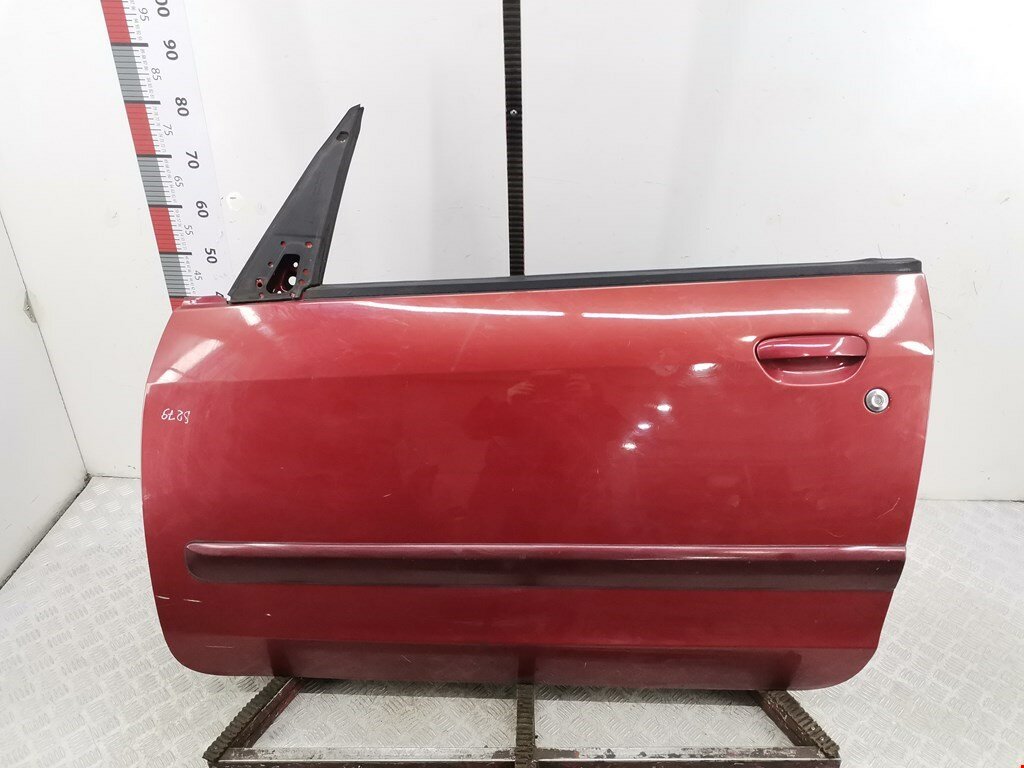 Дверь передняя левая Mitsubishi Colt 6 MN300924 арт. 1836855