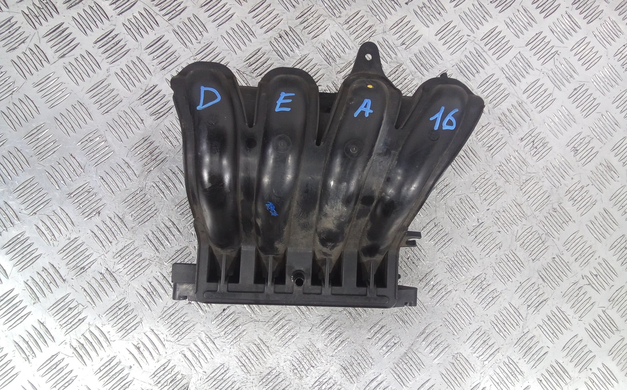 Впускной коллектор бензиновый NISSAN NOTE E11