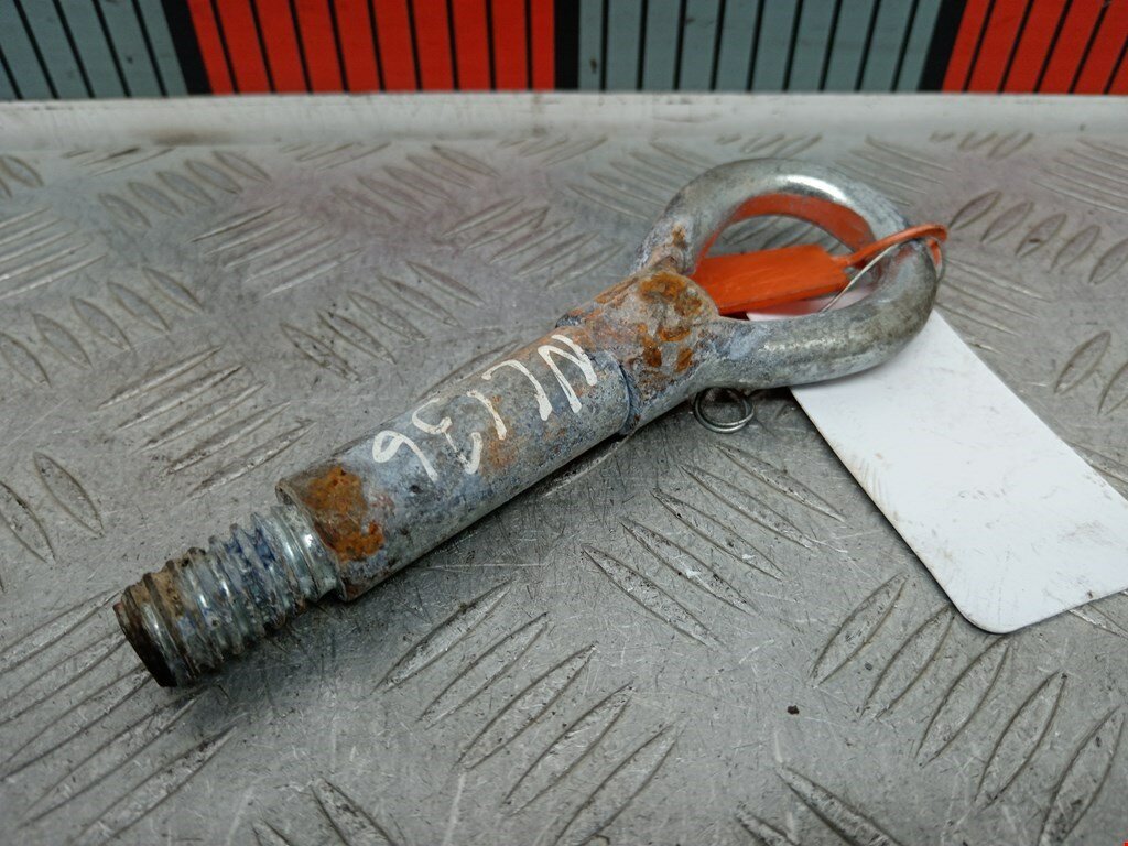 Крюк буксировочный Audi A3 8L 1T0805615 арт. 2151676