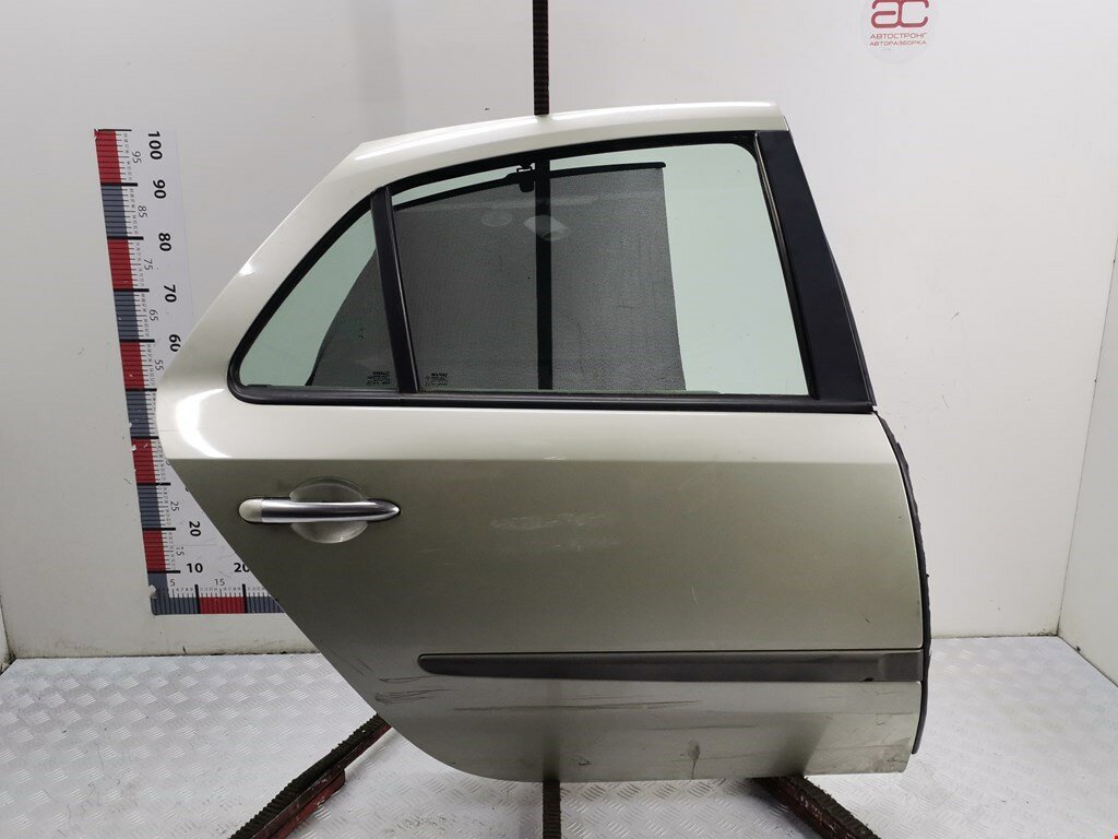 Дверь задняя правая Renault Laguna 2 7751472441 арт. 1741706