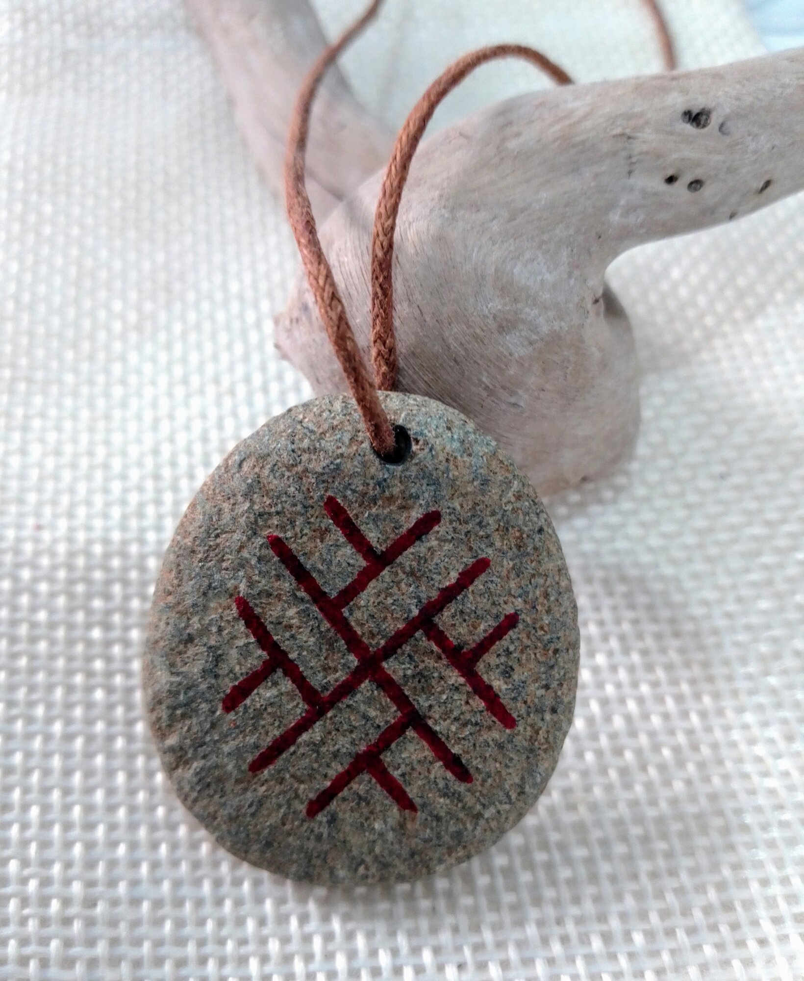 Славянский оберег-талисман "Путник". Удача в пути. Амулет из натурального камня.