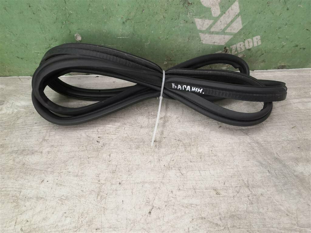 Уплотнитель LADA VESTA 15-19